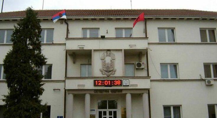 Zastava Albanije na opštini - Bujanovačke