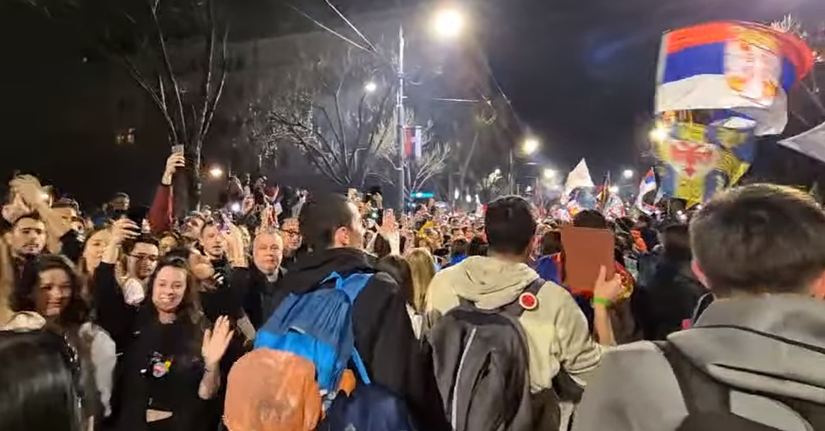 Protest premešten na Slaviju, Bujanovčani u špaliru razdraganih građana ...